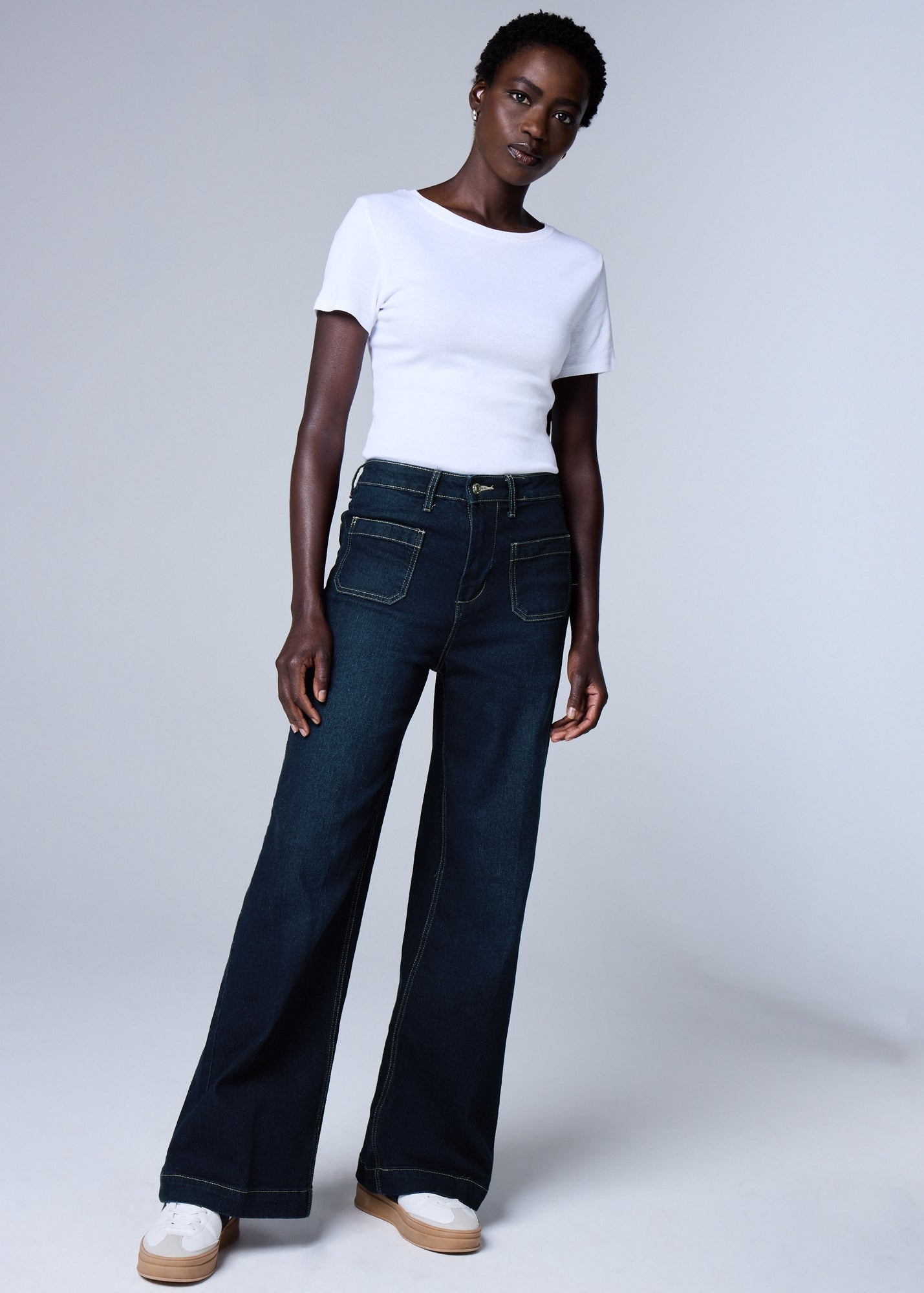 Buy Indigo Pocket Front Wide Leg Jeans Online in UAE - bfab